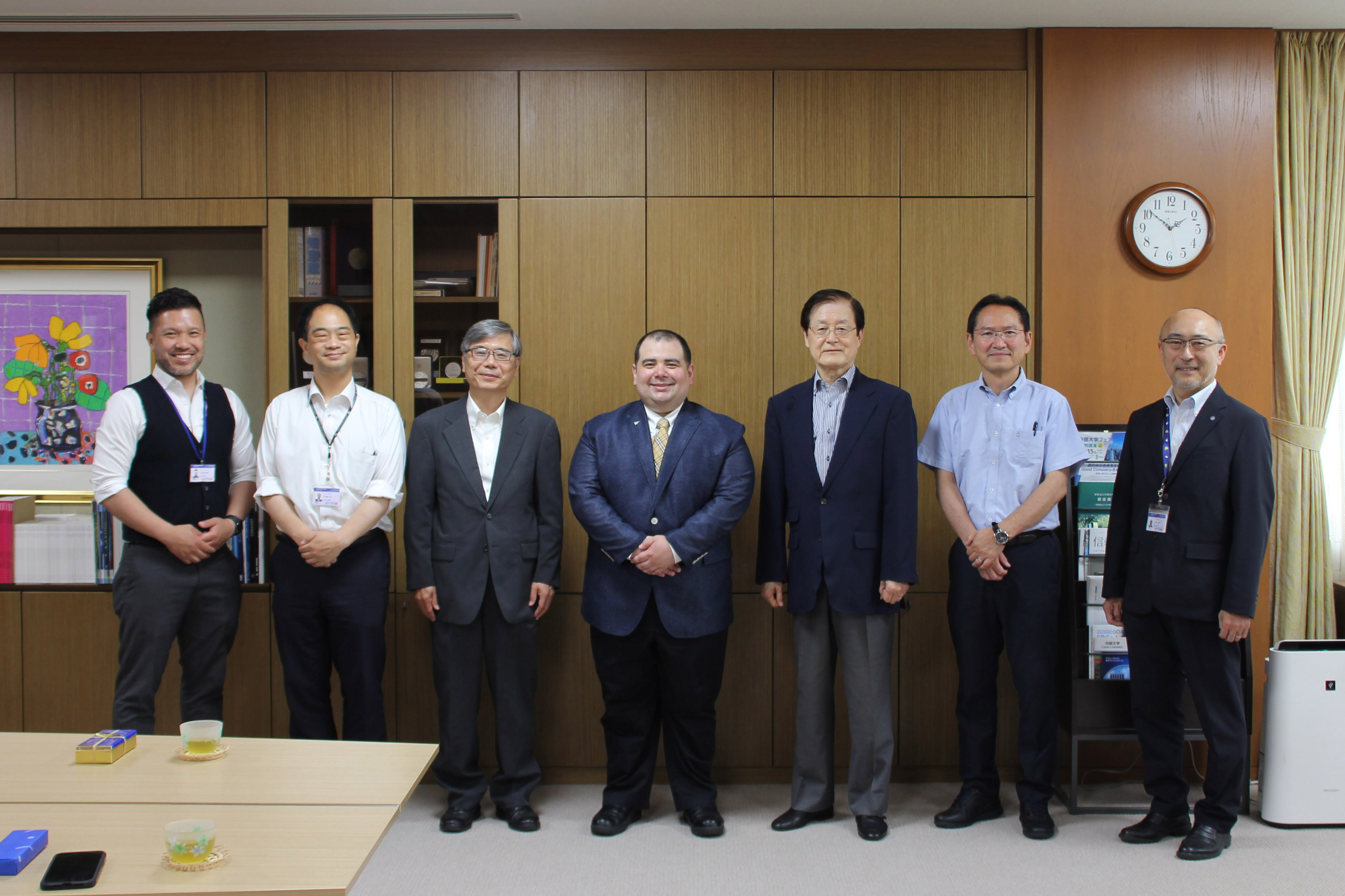 オハイオ大学より三浦幸平客員教授 Jacob Hiler准教授を迎える | お知らせ | 中部大学